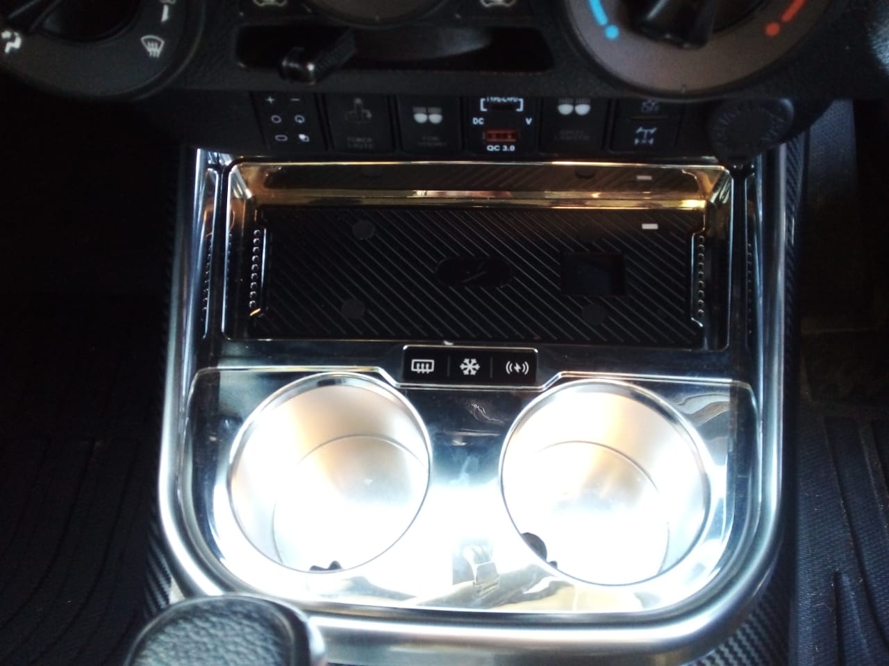 Toyota Hilux Revo 2016+ Centre Console inner Gearshift panel Carbon ...