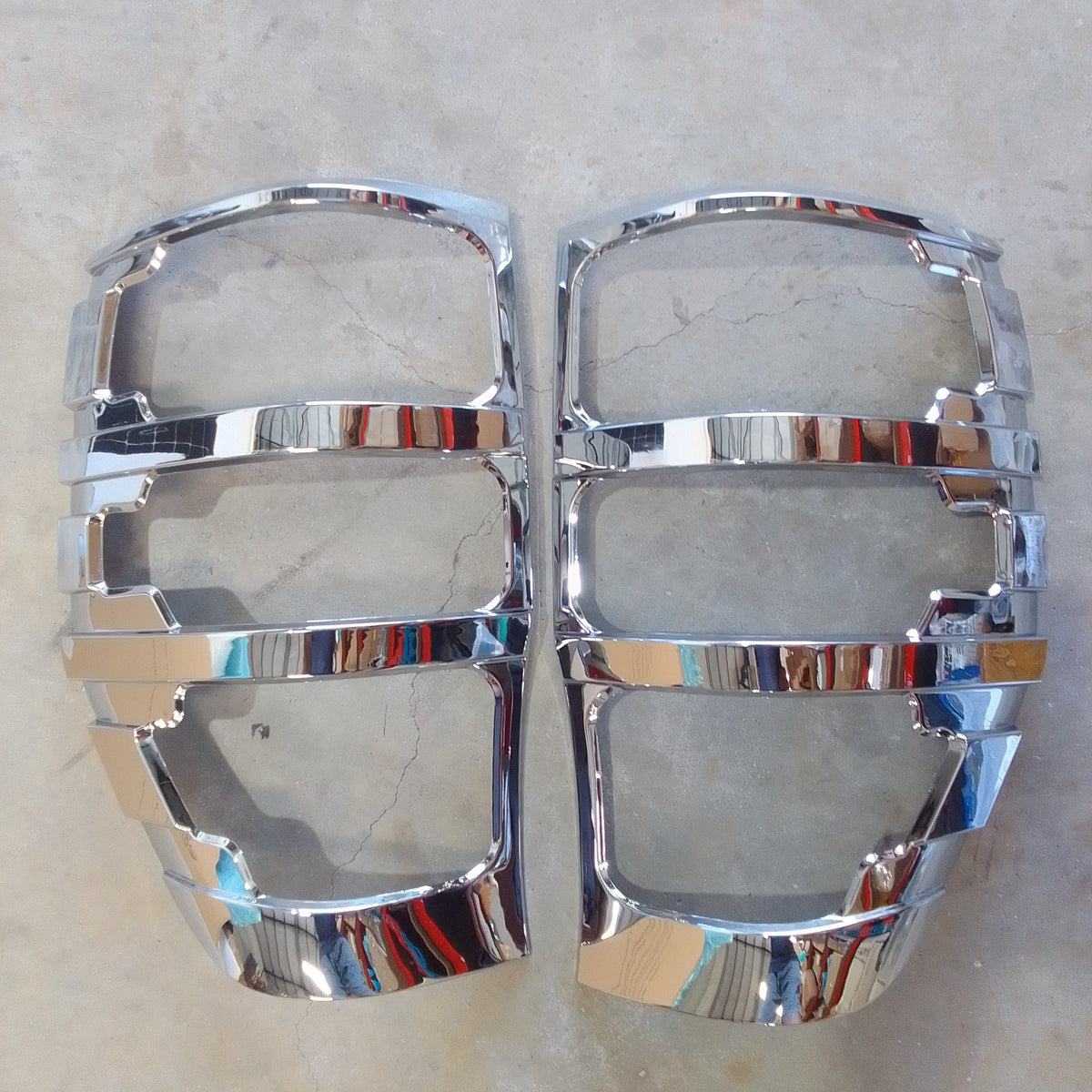 Ford Ranger Chrome Tail light cover 2012+ - the4x4store.co.za